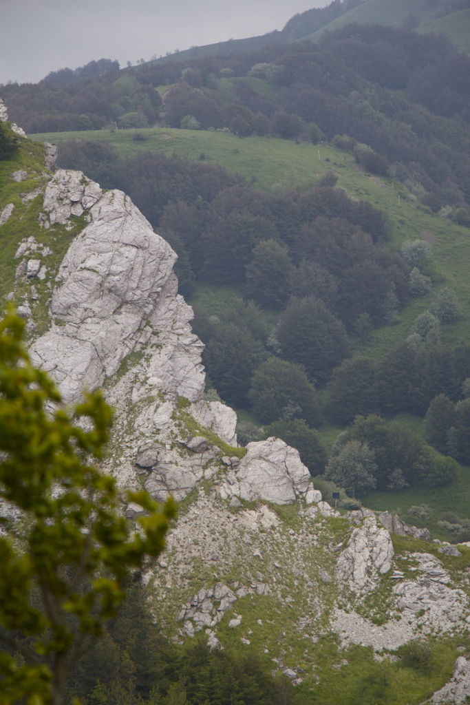 IL MONTE VALORIA E IL GROPPO DEL VESCOVO - Trekking Taro Ceno